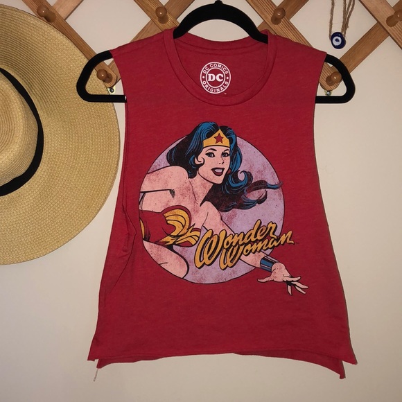 DC Comics | Tops | Wonder Woman Tank | Poshmark